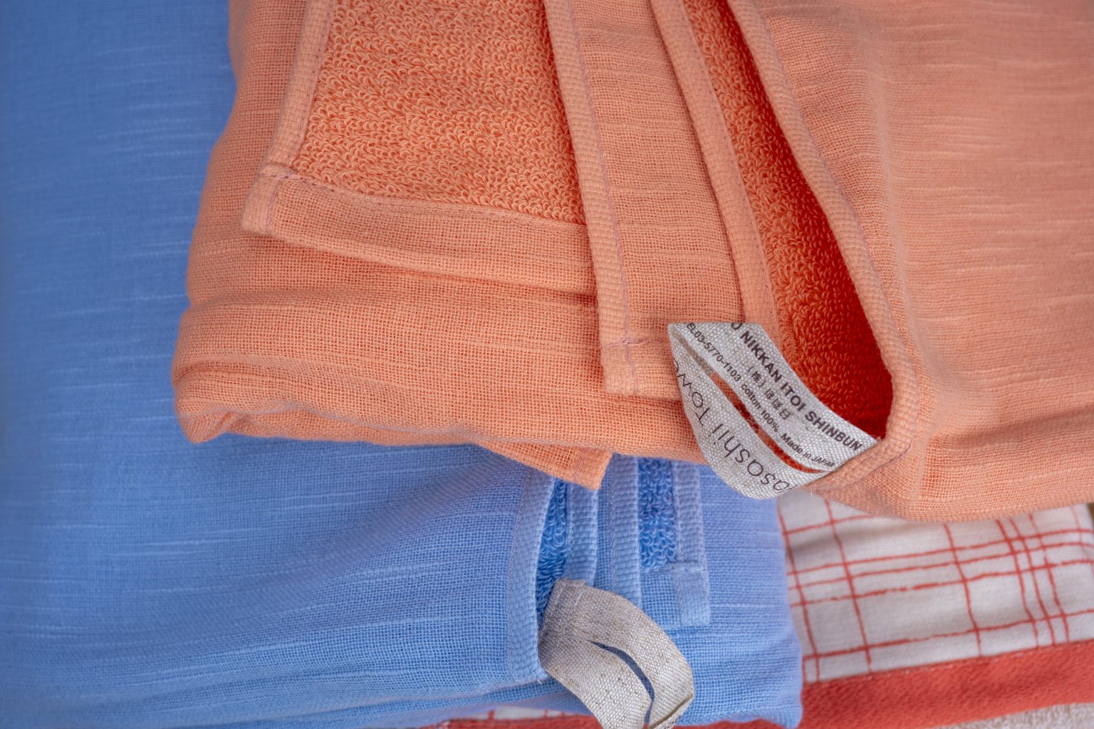 10 DIY Dog Cone Ideas [Totally Easy E-Collars For Your Pet]